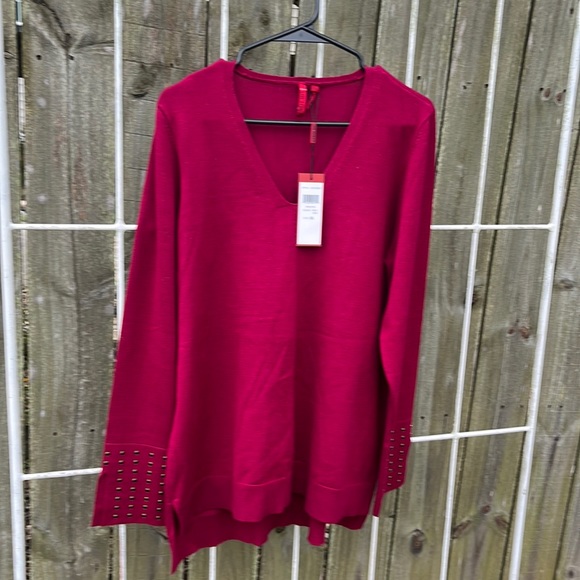 Love Scarlet | Sweaters | Burgundy Love Scarlet Sweater Nwt Black And ...